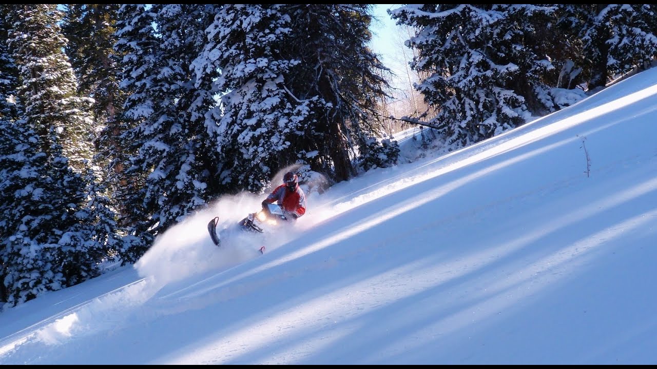 SNOWMOBILING POWDER IN UTAH 2013-2014 WINTER - YouTube