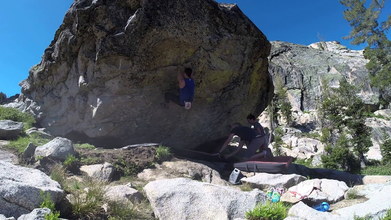Bodhi V8 Main Attraction Boulder Cold Stream - YouTube