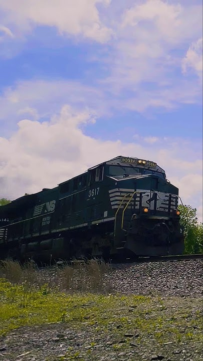 3617 and 4142 NS Locomotives - YouTube