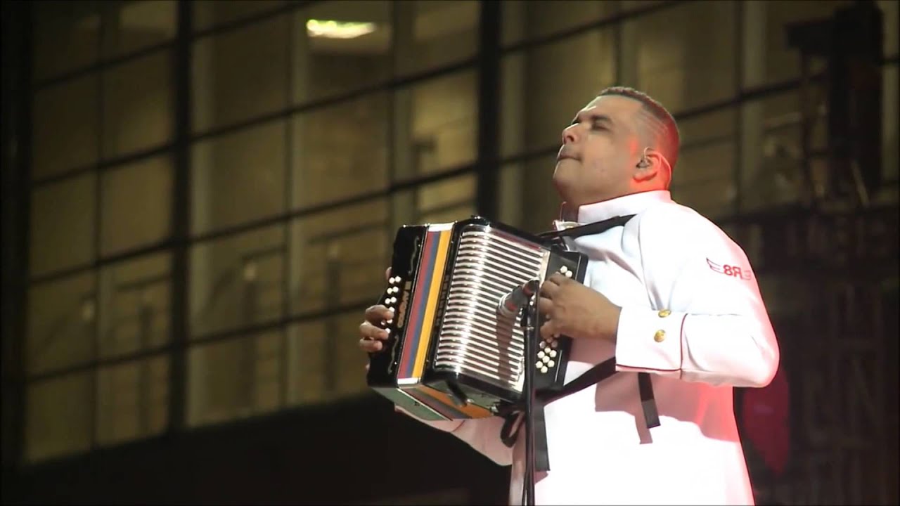 Loco Paranoico - Letra Silvestre Dangond en vivo - YouTube