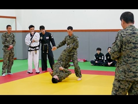 Korea Special Forces Martial Arts - Tukkong Musool '특공무술' '特攻武術' - YouTube