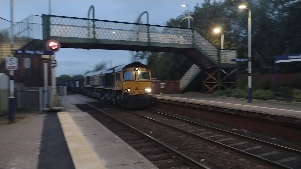 Class 66719 "METRO-LAND" passes Huncoat 18/10/23 - YouTube