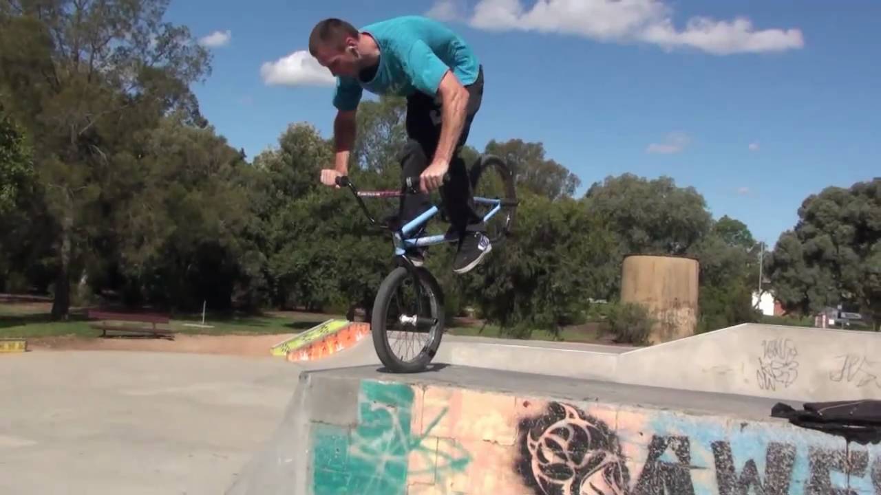 Matthew Vaia in Wangaratta - Condemned Bike Co. - YouTube