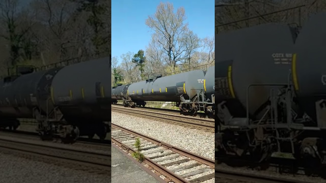 Race! NS 371 Rolls by with a CSX DPU and NS 283 Racing it with 283 at ...