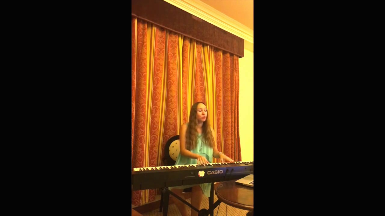 Emma fem pianist singer - YouTube