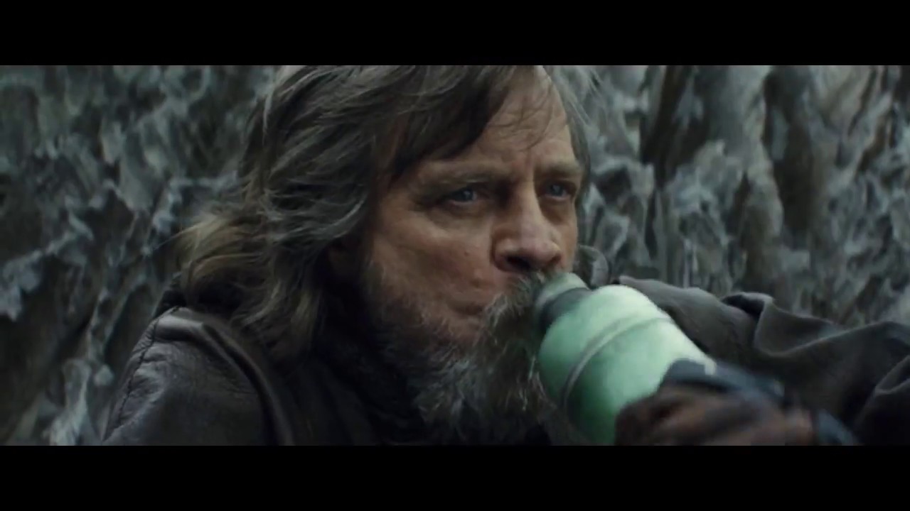 Luke Skywalker milks that alien in The Last Jedi [720p] - YouTube