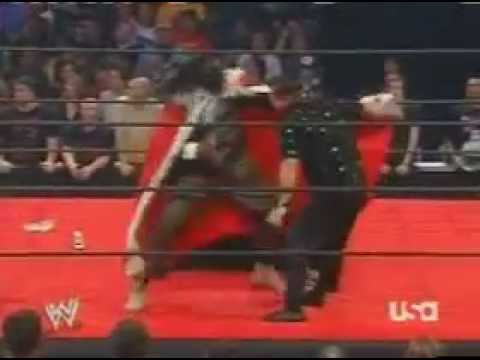 King Booker attacks Jerry Lawler 08 13 2007