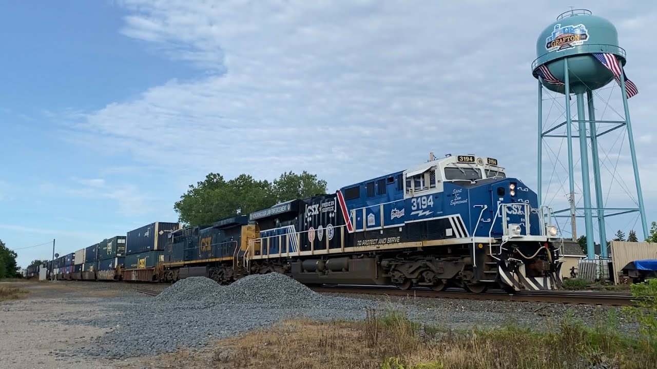 CSX 3194 with awesome RS5T leads CSX q017 through Grafton, Ohio - 7/10 ...