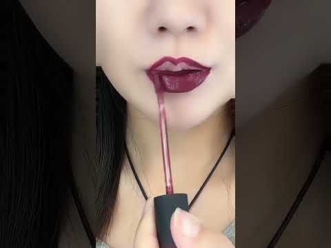 Testing Lipstick Viral Makeup Hacks #shorts #makeup #lipstick #beauty #makeupartist #makeuptips
