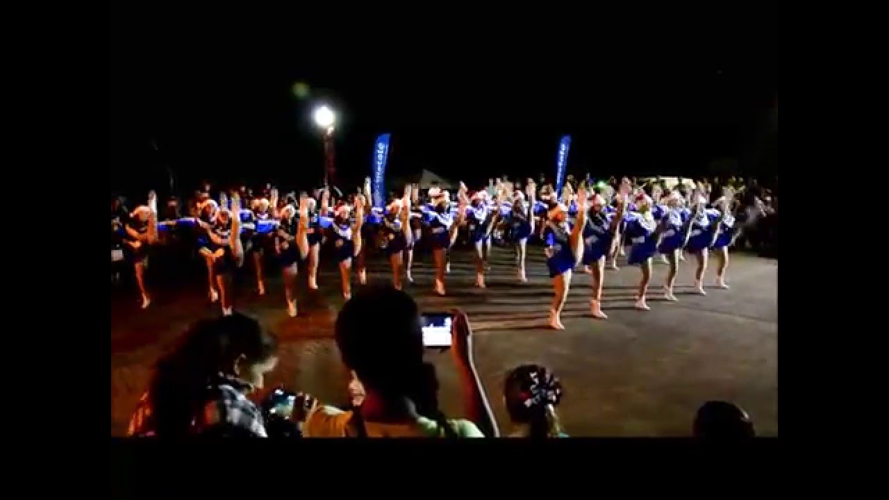The Wranglerettes and City of Friendswood Christmas Firework 2015 - YouTube