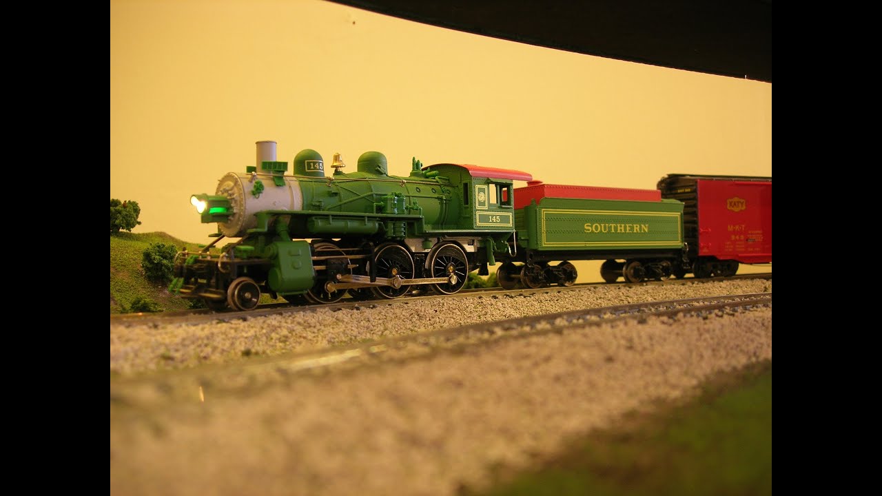 HO Scale RS 3 and Southern 2-6-0 HD - YouTube