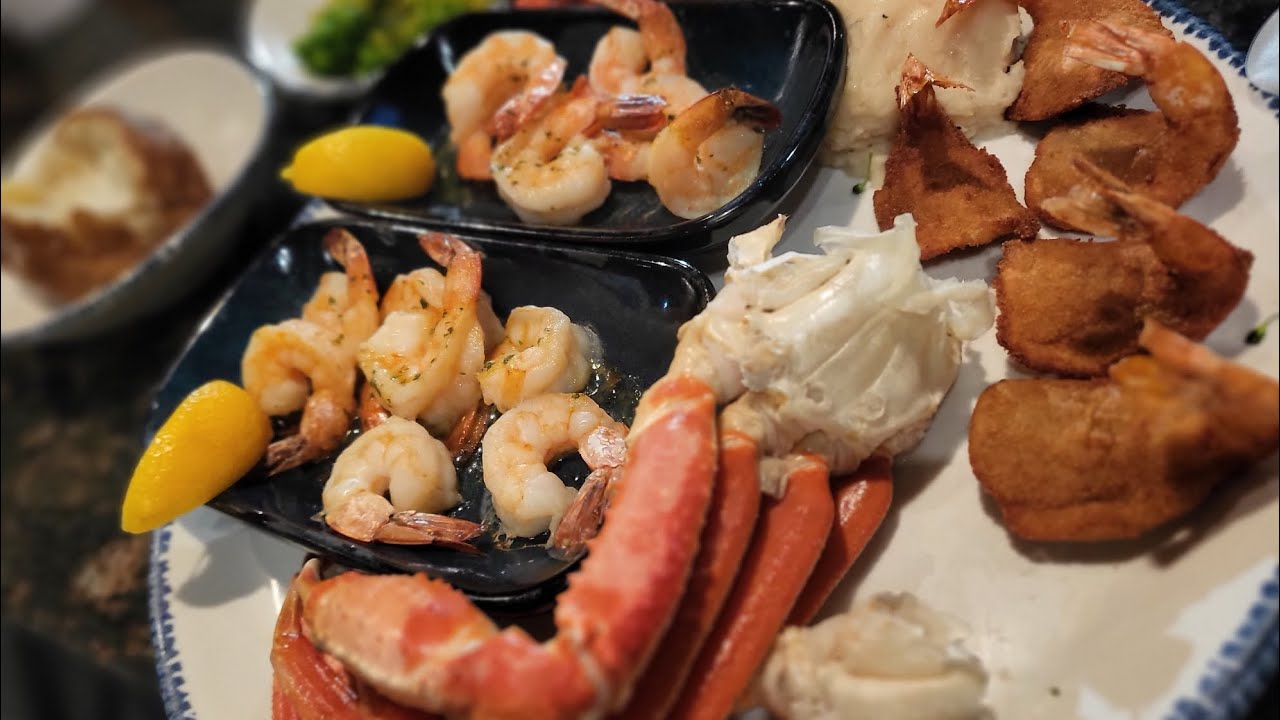 Red Lobster Seafood Ultimate Feast plus more - Was it worth it? 🤔 - YouTube