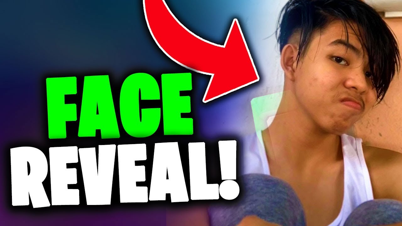 Roblox YouTuber Pinkleaf's FACE REVEAL! - YouTube