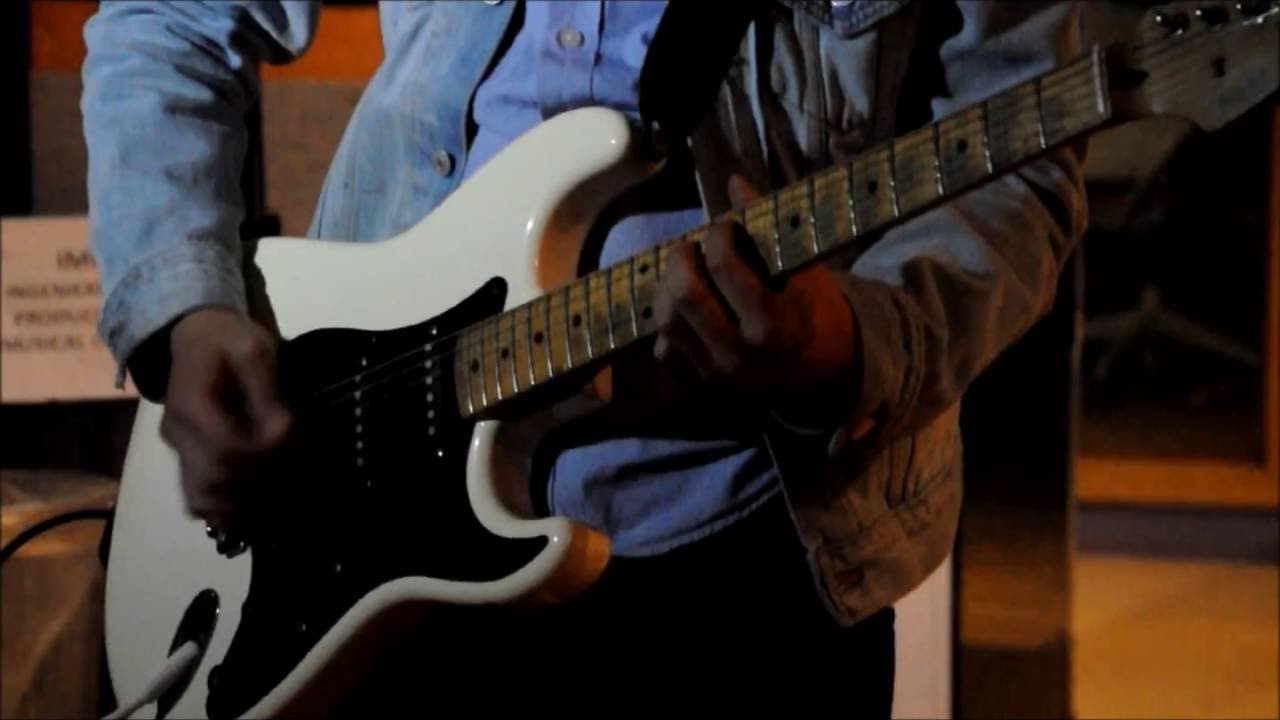 Zelephant - Ayer te vi (Lyrics) - YouTube