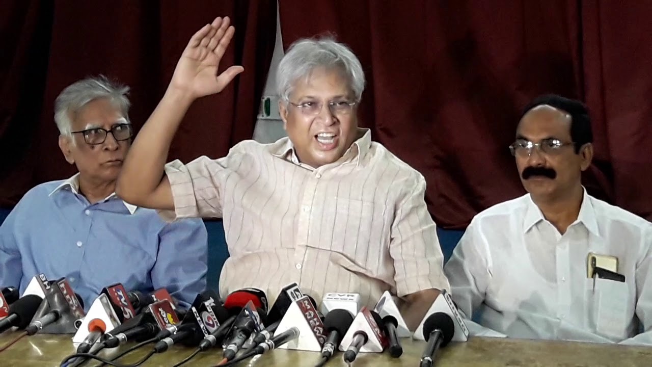 Ex. MP.. Undavalli Arun Kumar .. Pressmeet.. Rajahmundry - YouTube