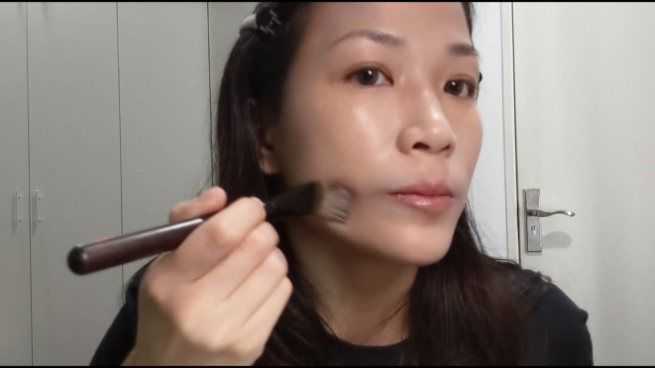 Makeup Tutorial Part 1/3 Base Makeup - Primer + Concealer + Foundation ...
