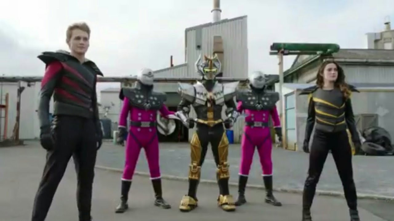 Os Rangers trocam o Robô pelo Betty e Ben Dublado | Power Rangers Beast ...