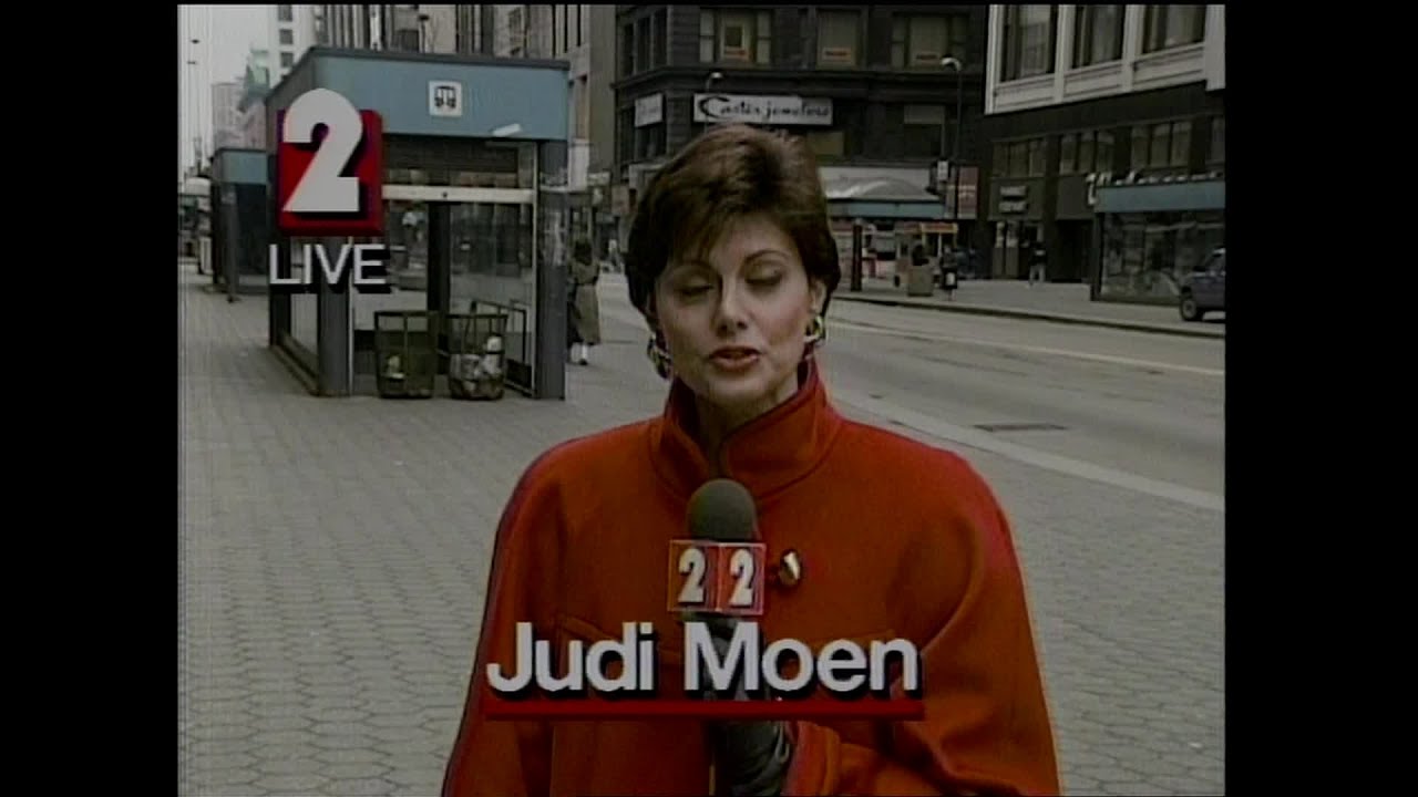 CBS 2 Vault: Evacuating the Loop during the 1992 Chicago flood - YouTube