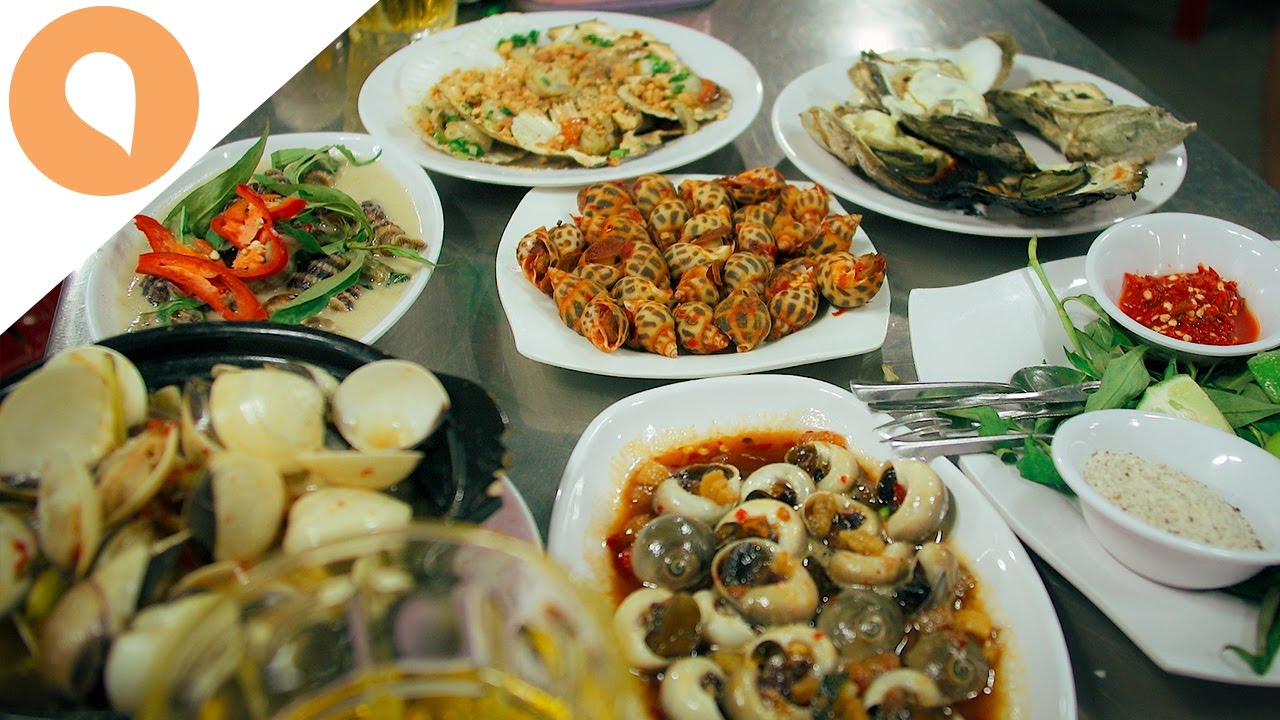 Sea Snails (Oc) in Saigon - Christina's Street Feast - #15 - YouTube