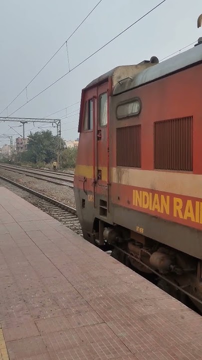 WAP4 Horn | Indian Railways | Train Horn Sound | Train Sound | #shorts #train #wap4 - YouTube