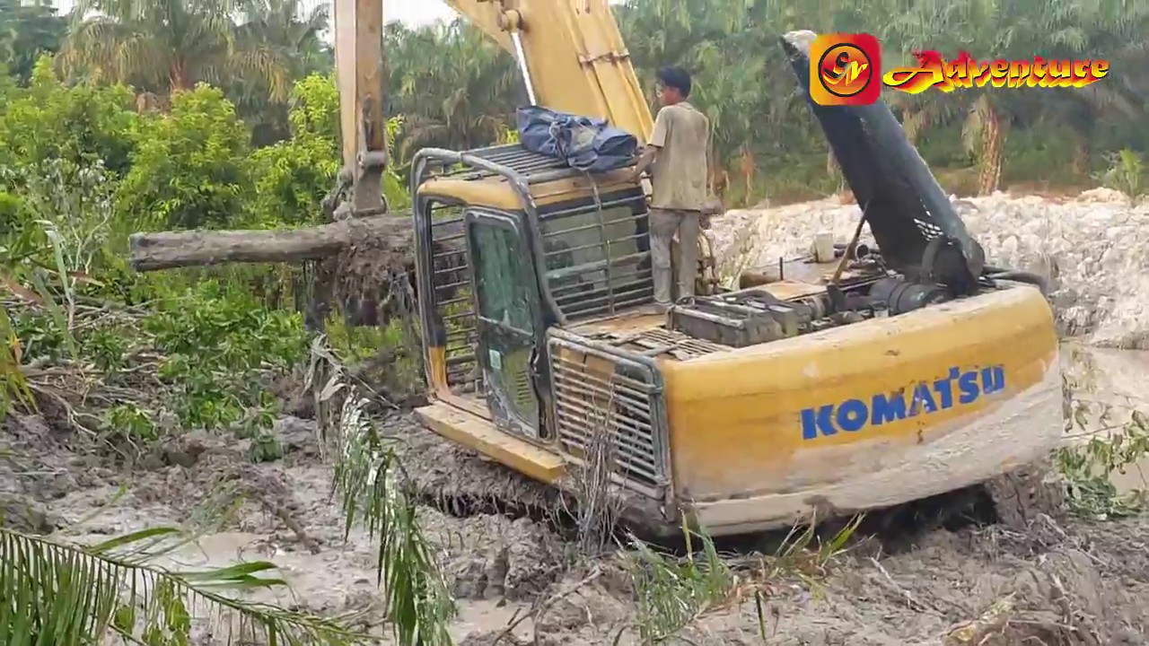 Cara Menaikkan Alat Exca PC 200 Terpuruk - YouTube