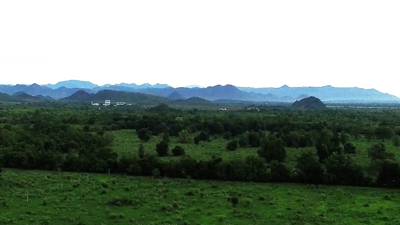 Lazy Eight flight maneuver demonstrated - YouTube