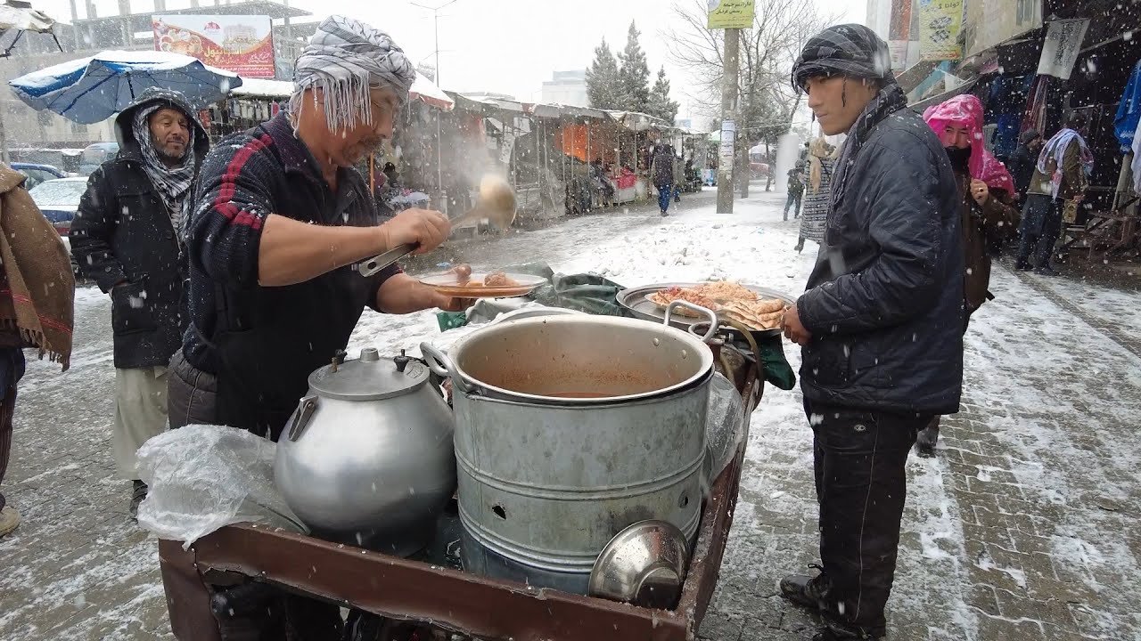 Snow day Street food In Kabul Afghanistan - YouTube