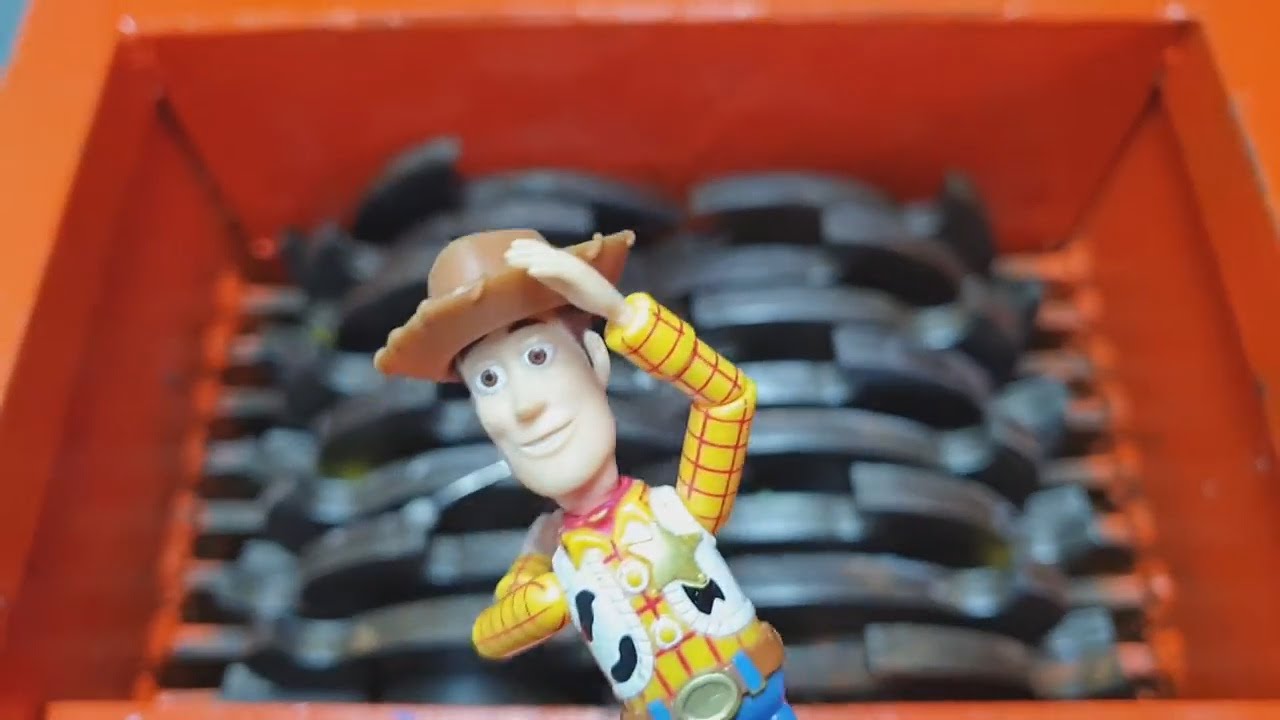 Shredder vs Woody Cowboy . Crushing Hard and Soft Things with Shredder ...