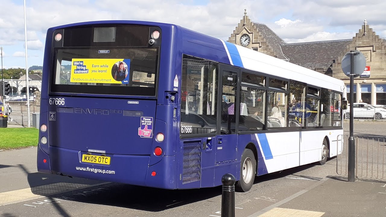 54: First Midland Bluebird Transbus Enviro 300 67666 (MX05 OTC) - YouTube