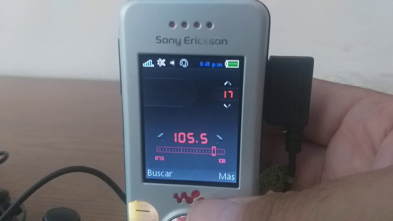 Un sony ericsson w580 en 2020 - YouTube