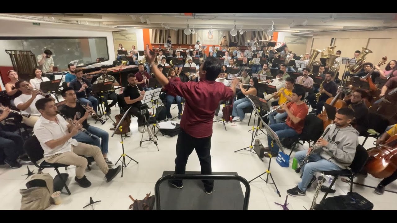 Symphonic Overture Op. 80 - James Barnes / Director Hugo A. Riaño - YouTube