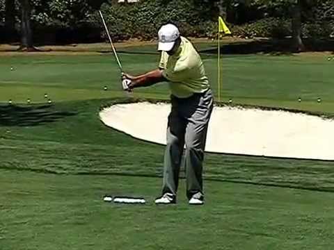 Tiger Woods - Pitch Shot - Pitching - YouTube