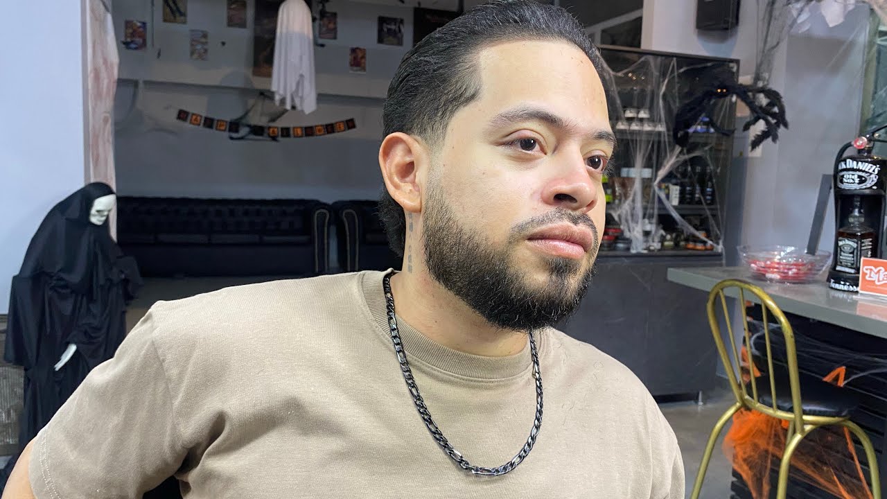 Junior Medina Barber 19 is live! Gran cambio de look desde el comienzo ...