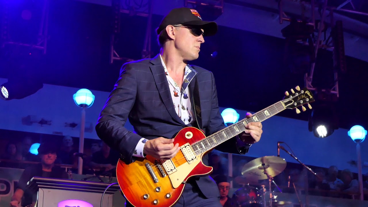 Joe Bonamassa - Sloe Gin - Pool Deck Show 2 - KTBA Cruise 2019 - YouTube