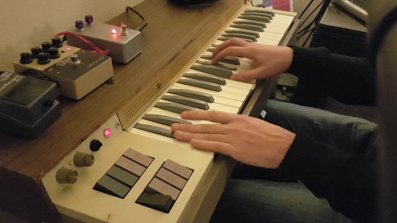 Organ combo "Farfisa Compact Fast 2/E" demo - YouTube