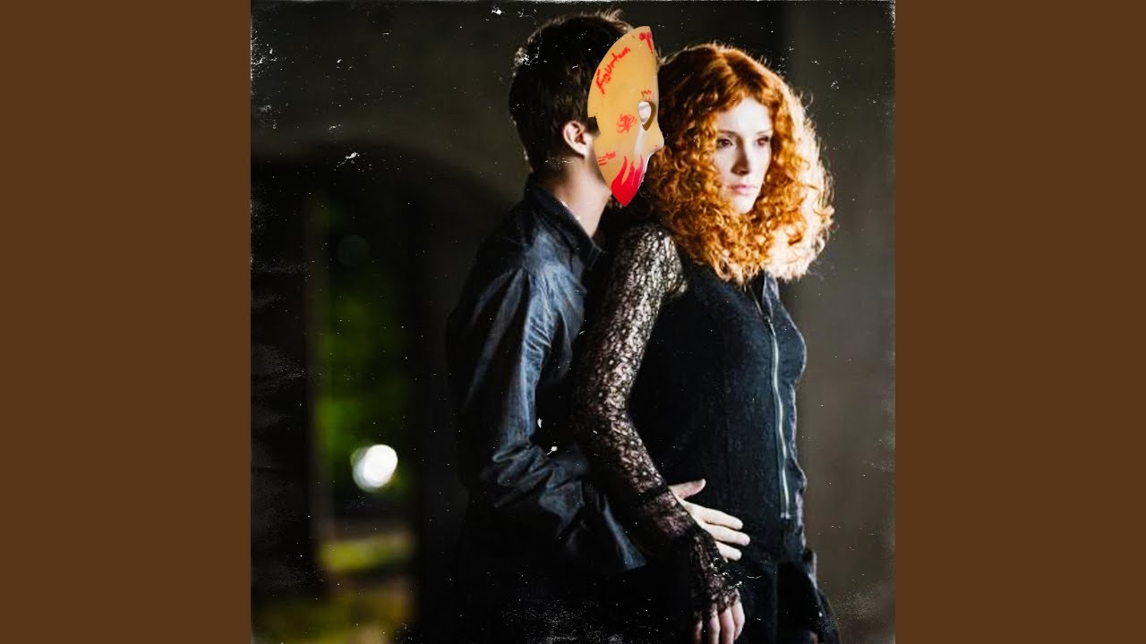Red headed vampire - YouTube