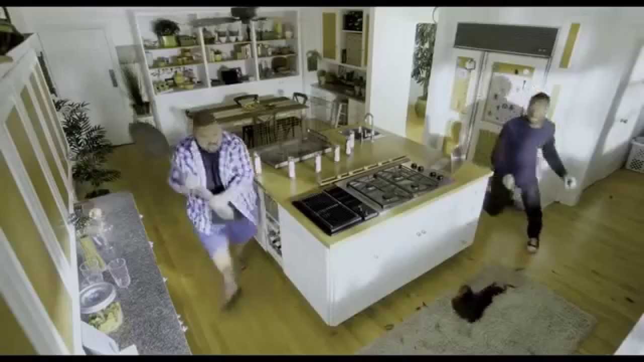 Inactividad Paranormal Trailer Subtitulado - YouTube