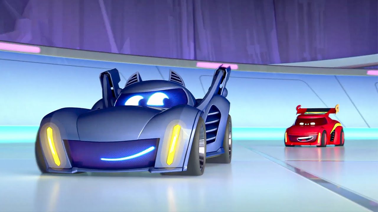 o RELÂMPAGO MCQUEEN e os carros versão BATMÓVEL! - YouTube