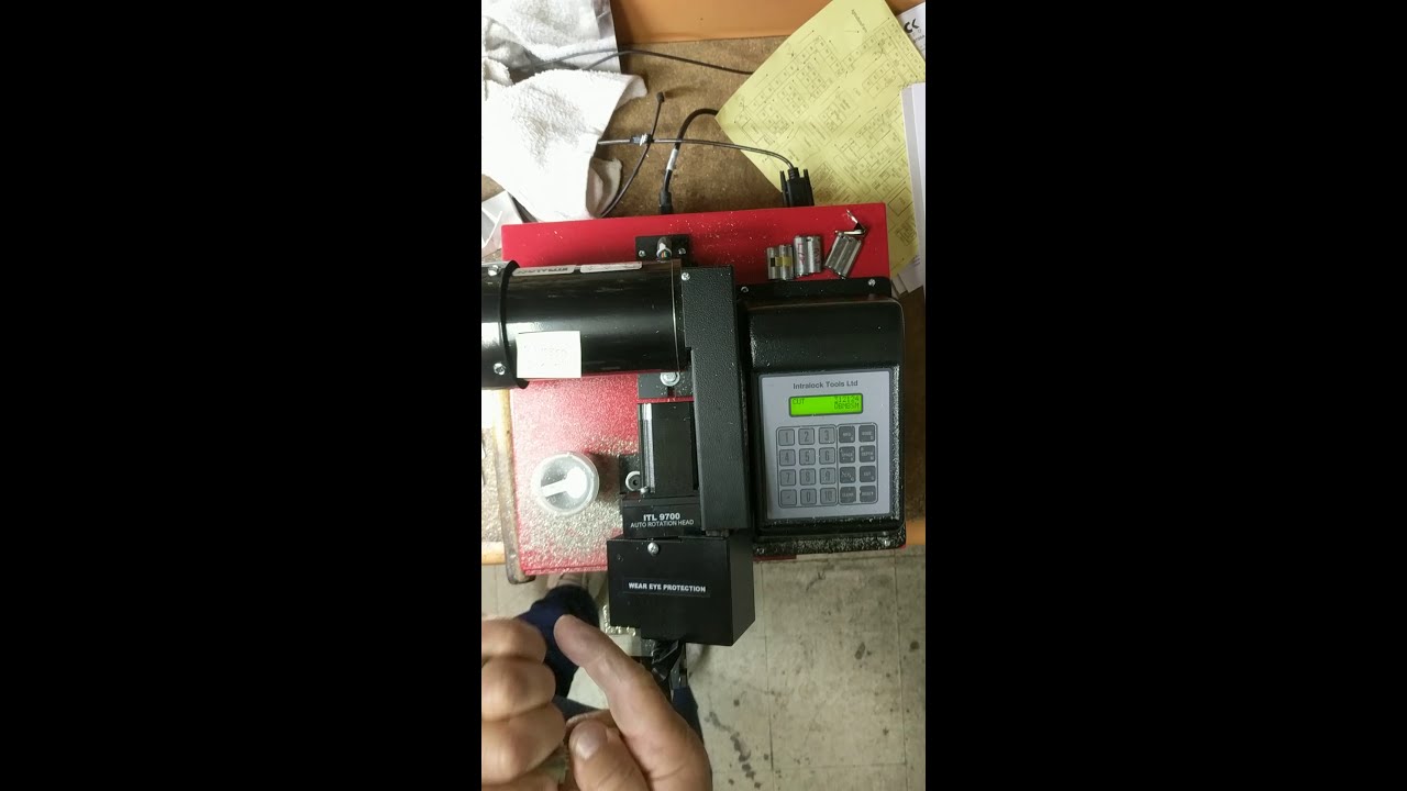 ITL 9700A Key cut every 12 secondsL - YouTube