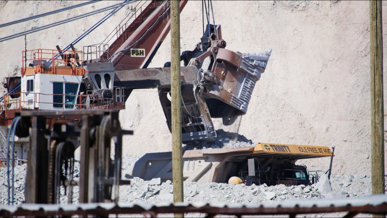 Inside Canada's largest open pit copper mine | Highland Valley Copper ...