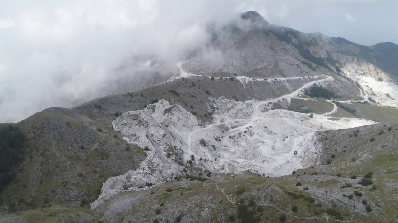 Il monolite - YouTube