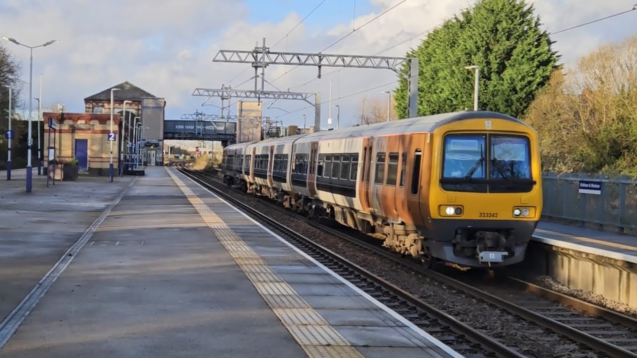 Northern 323242 "Alvechurch" Runs 5N21 Blackpool North To Preston At ...