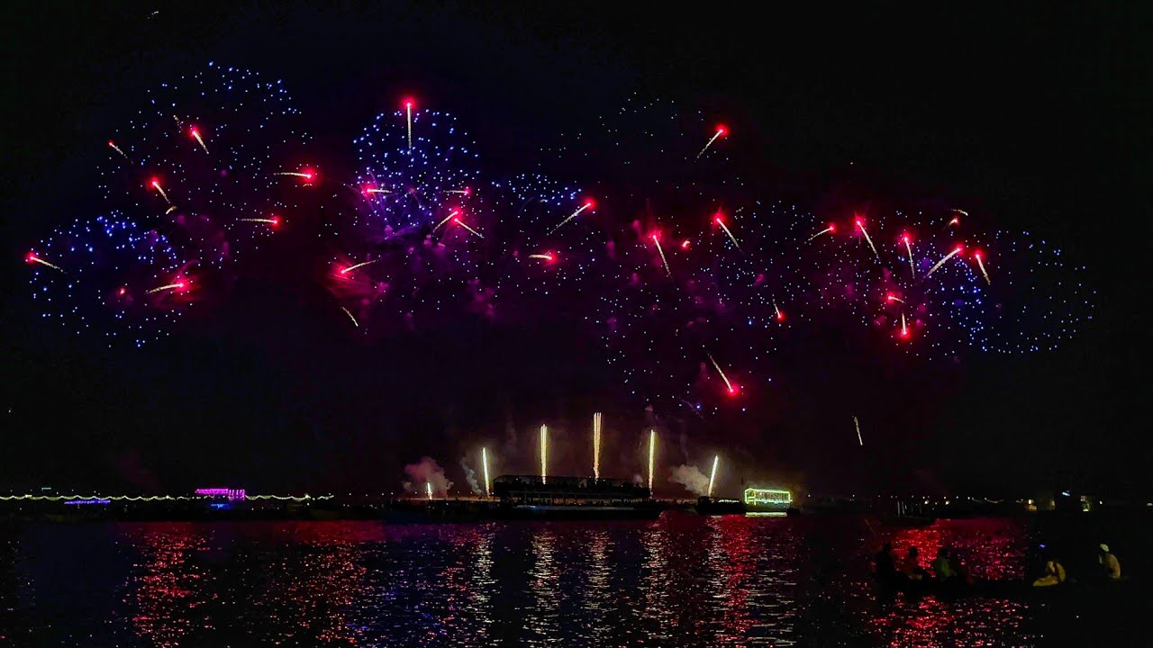 Firework Show Dev Diwali Varanasi 2024 - YouTube