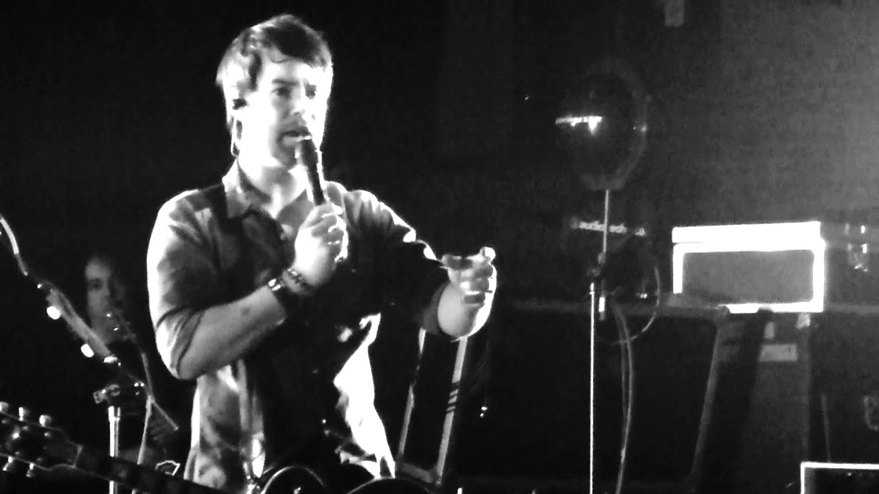 David Cook - calling out Plaid Shirt man - YouTube