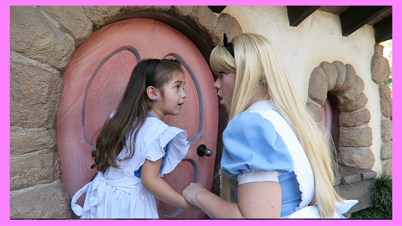 Private Meet and Greet w Alice in Wonderland at Disneyland w @Lunareezy ...
