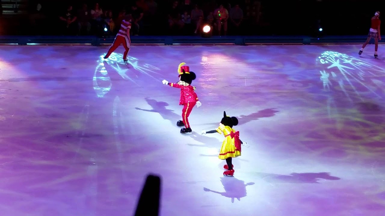 Disney on ice 100 years of magic 2015! Mickey and Minnie Mouse Bounce ...