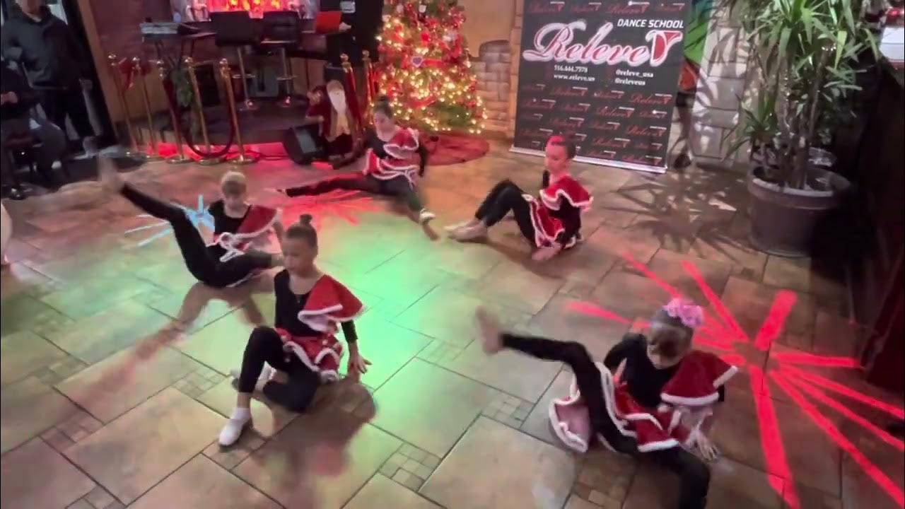 Mia Holiday Recital 2022 - YouTube