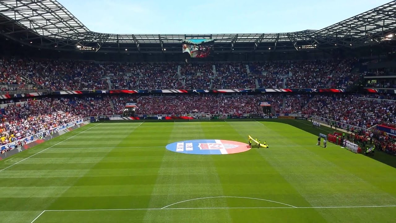 Crowd singing national anthem at Red Bull Arena. - YouTube