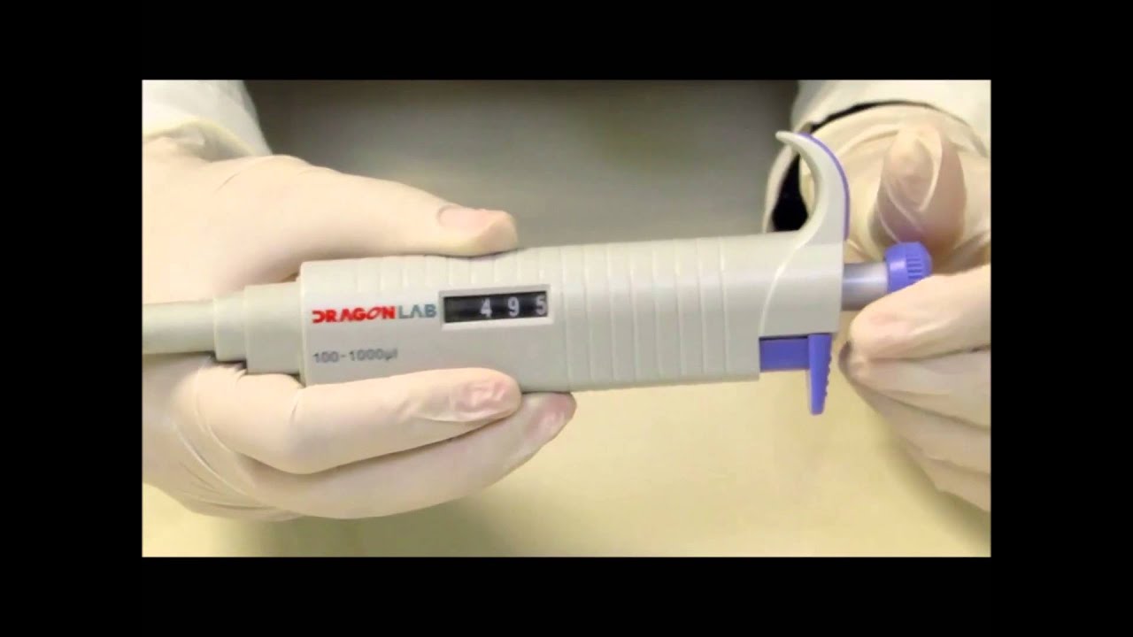 Cómo utilizar una micropipeta - YouTube