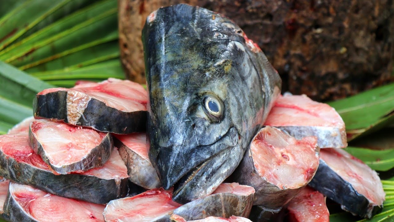 10 கிலோ நெய் மீன் சீலா குழம்பு | Simple vanjaram fish gravy recipe ...